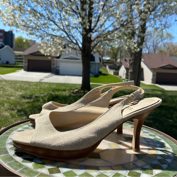 Impo | Shoes | Impo Wallaroo Beige Cream Linen Retro Slingback Open Toe ...